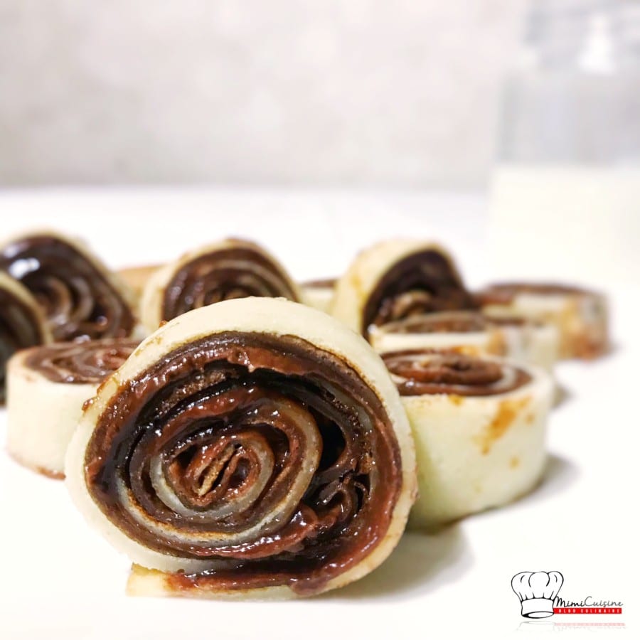 Crêpes vanille chocolat roulées au Nutella Recette Companion