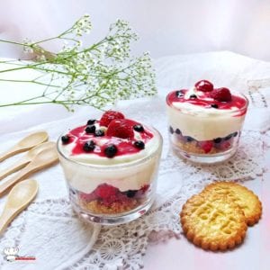 Verrines Fruits Rouges et Sablés Mère Poulard – Mimi Cuisine